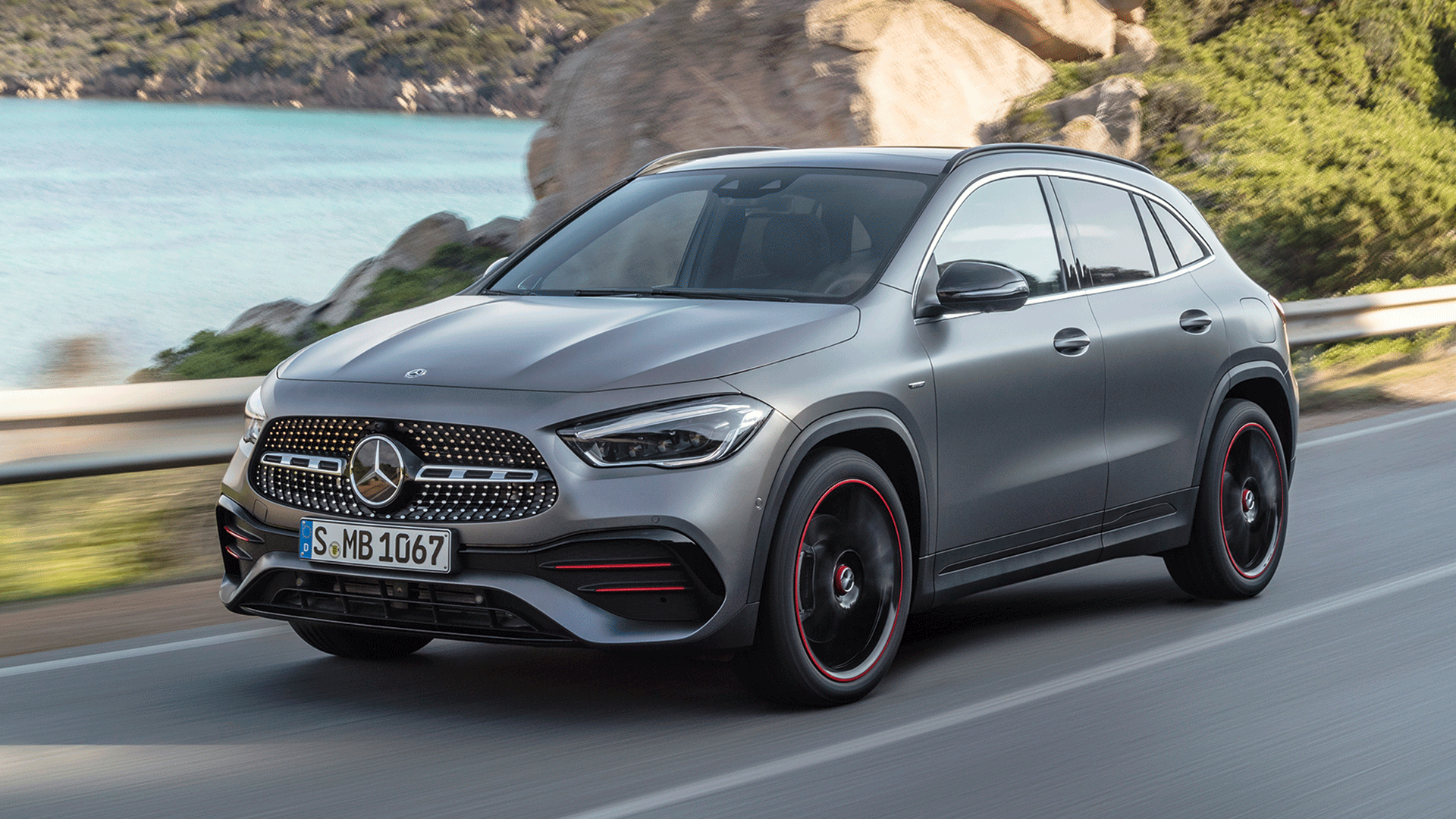 Novi luksuzan Mercedes-Benz GLA automobil - Gašparić Grupa